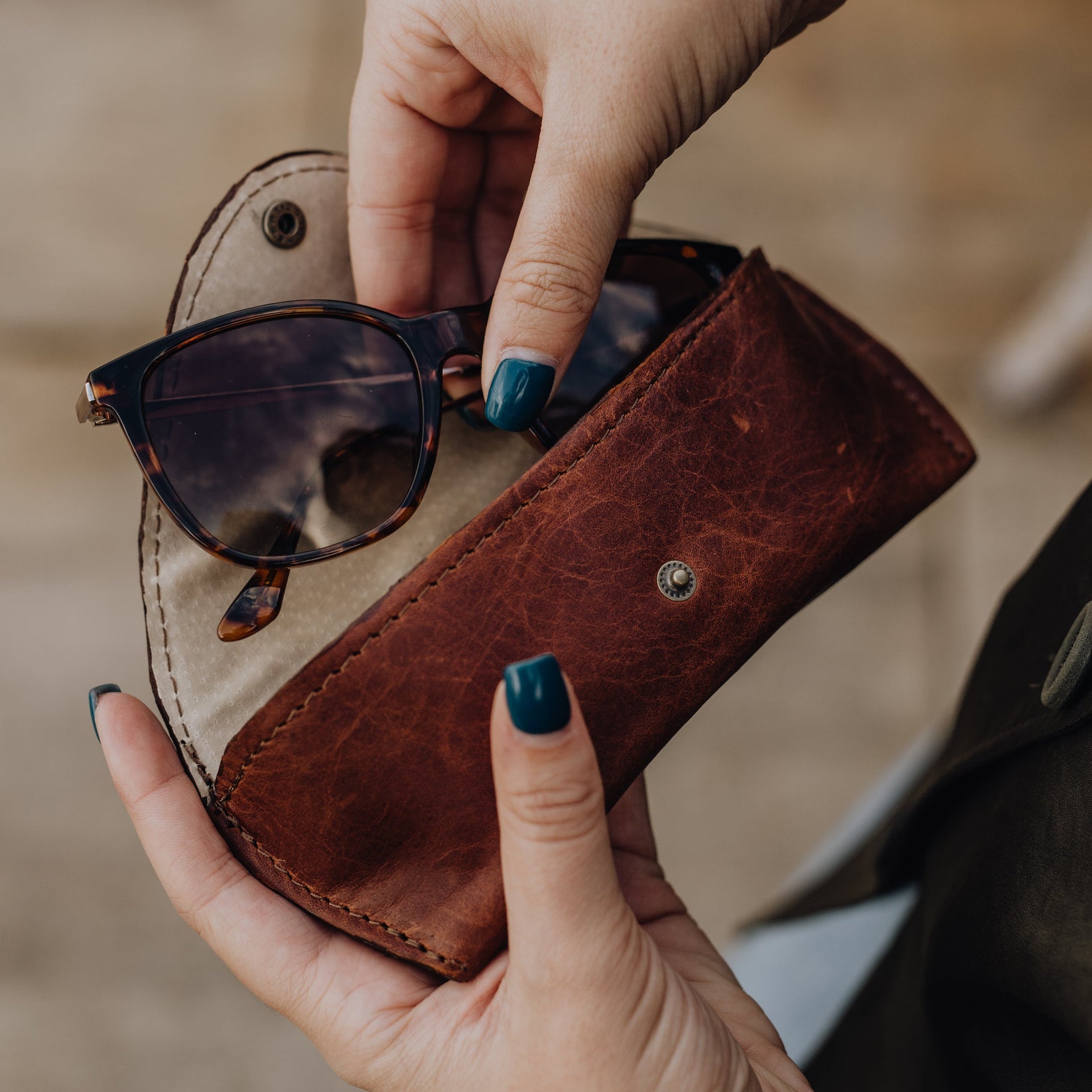 Leather Glasses Case – Full Grain Eyewear Holder | Knap Sak – KNAP SAK ...